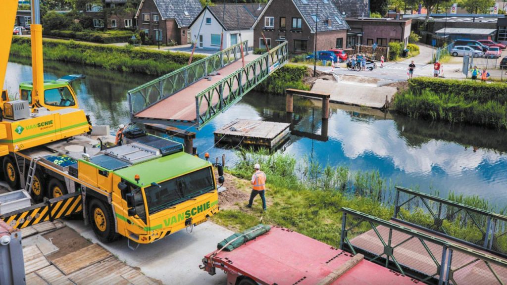 Van Schie bouwt niet alleen aan Nederland, maar ook aan hun eigen IT